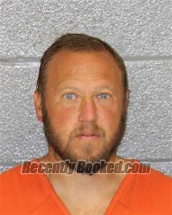 Recent Booking / Mugshot for AARON TROY SUTTON in Mecklenburg County ...