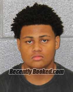 Recent Booking / Mugshot for MICHAEL ANTHONY JOHNSON in Mecklenburg ...