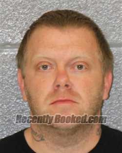 Recent Booking / Mugshot for GARY BENJAMIN STAMPER in Mecklenburg ...