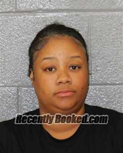 Recent Booking / Mugshot for PIANKI KHI ALLEN in Mecklenburg County ...