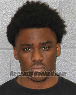 Recent Booking / Mugshot for ANTONIO TRAVIS RAY in Mecklenburg County ...