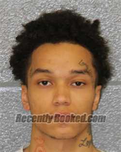 Recent Booking / Mugshot for BREON AMARI SMITH in Mecklenburg County ...