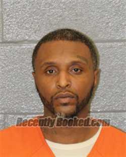 Recent Booking / Mugshot for JEDARREN TYLER BLUNT in Mecklenburg County ...