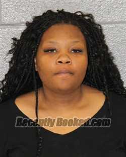 Recent Booking / Mugshot for EBONY ELIZABETH CHERRY in Mecklenburg ...