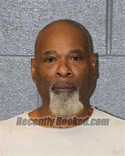 Recent Booking / Mugshot for RONALD LOTHARP in Mecklenburg County ...