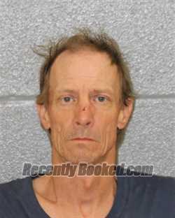 Recent Booking / Mugshot for KELLY LINDBERG in Mecklenburg County ...