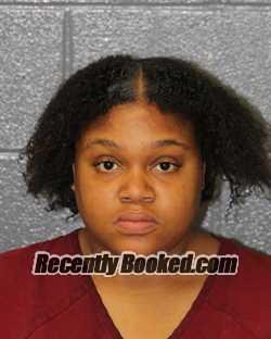 Recent Booking / Mugshot for SHAKERA LATREECE CAMPBELL in Mecklenburg ...