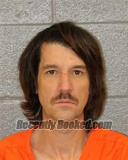 Recent Booking / Mugshot for QUINTON EUGENE WALSH in Mecklenburg County ...