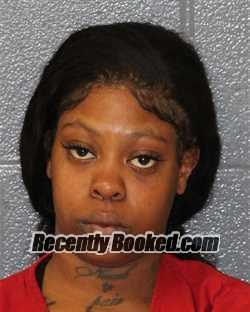 Recent Booking / Mugshot for SHAMYA NYREE ROBERTS in Mecklenburg County ...