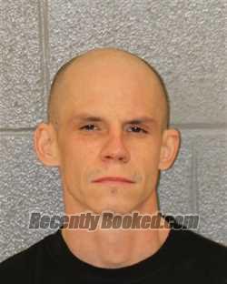 Recent Booking / Mugshot for JOEY LEE RABORN in Mecklenburg County ...
