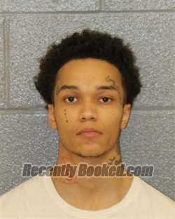 Recent Booking / Mugshot for BREON AMARI SMITH in Mecklenburg County ...