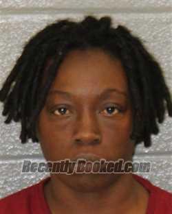 Recent Booking / Mugshot for BLAKE CHELYNNE EDWARDS in Mecklenburg ...