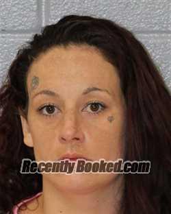Recent Booking / Mugshot for JESSICA BEAVER in Mecklenburg County ...
