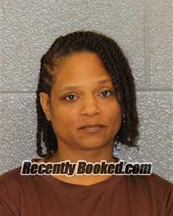 Recent Booking / Mugshot for SHERRY DAVIS in Mecklenburg County, North Carolina