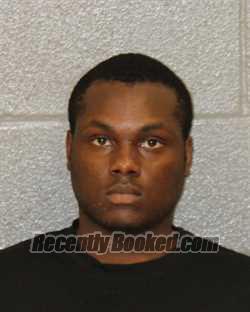 Recent Booking / Mugshot for DUAYLEN MALIK DOUGLAS in Mecklenburg County, North Carolina