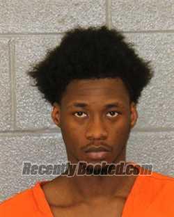 Recent Booking / Mugshot for JALEN TYRIQ SMITH in Mecklenburg County ...