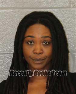 Recent Booking / Mugshot for BRIONNE RENEE SMITH in Mecklenburg County ...