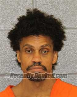 Recent Booking / Mugshot for ANTWINE LASHANE DAVIS in Mecklenburg ...