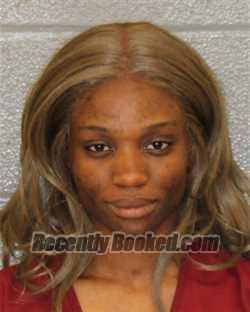 Recent Booking / Mugshot for SIERRA G WOLFE in Mecklenburg County, North Carolina