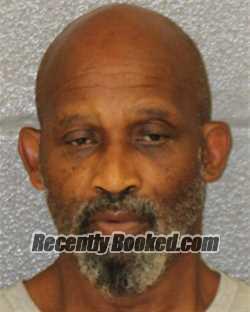 Recent Booking / Mugshot for CHARLIE DARREN EASTER in Mecklenburg ...