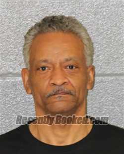 Recent Booking / Mugshot for KEVIN DWAYNE MCMURRAY in Mecklenburg ...