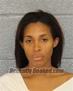 Recent Booking / Mugshot for JAYA RENEE MULDREW in Mecklenburg County ...