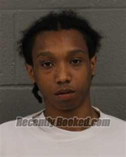 Recent Booking / Mugshot for ERIC WENDALL SAUNDERS in Mecklenburg ...