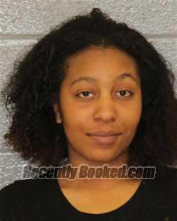 Recent Booking / Mugshot for TYJA MURPHY in Mecklenburg County, North ...