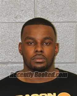 Recent Booking / Mugshot for DONOVAN EUGENE PATTERSON in Mecklenburg ...