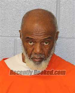 Recent Booking / Mugshot for JAMES HAMPTON EVANS in Mecklenburg County ...