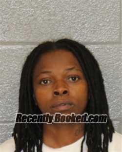 Recent Booking / Mugshot for DIAMOND JACQUERA INGRAM in Mecklenburg ...