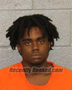 Recent Booking / Mugshot for SHYHEEM MARKEL MAXWELL in Mecklenburg ...