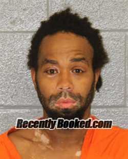 Recent Booking / Mugshot for DANIEL XAVIER ASHFORD in Mecklenburg ...