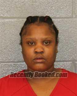 Recent Booking / Mugshot for SHAMARIA JONES in Mecklenburg County ...