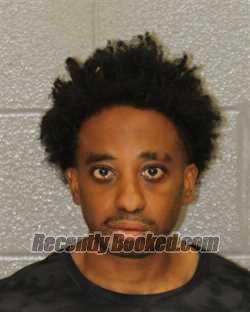 Recent Booking / Mugshot for TRAYVON TROY WARD in Mecklenburg County ...