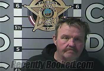 Recent Booking / Mugshot for ROBERT TIPTON in Madison County, Kentucky