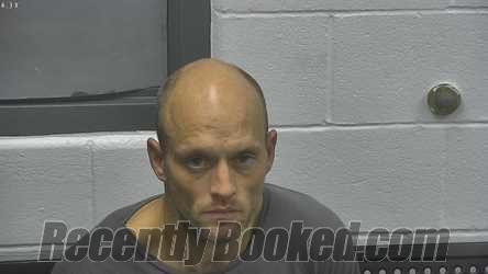 Recent Booking / Mugshot for MASON L MEADE in Meade County, Kentucky