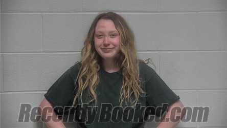 Recent Booking / Mugshot for LOREN RENEE CLARK in Oldham County, Kentucky