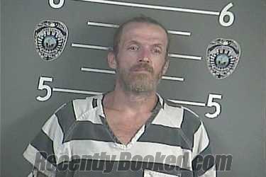 Recent Booking / Mugshot for GREG D LAYNE in Pike County, Kentucky