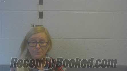 Recent Booking / Mugshot for LEA HUTTON BEASMORE in Shelby County, Kentucky