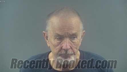 Recent Booking / Mugshot for ROGER DALE MULLINS in Warren County, Kentucky