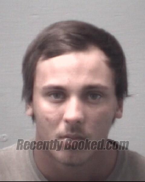 Recent Booking / Mugshot for CARTER JADE VANHOOSE in New Hanover County ...