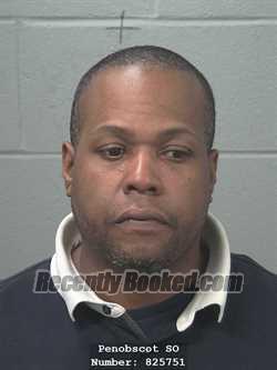 Recent Booking / Mugshot for Roderick Oneal Martin in Penobscot County ...