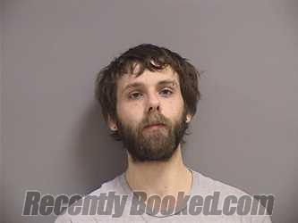 Recent Booking / Mugshot for CHANCELOR KELLY-LEWIS KNOWLTON in Somerset ...