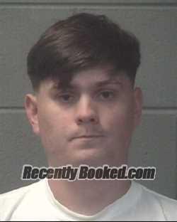 Recent Booking / Mugshot for PEYTON THOMAS GRENZ in Onslow County, North Carolina