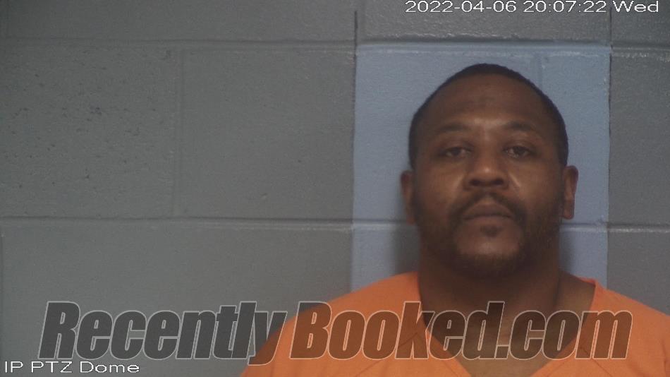 Recent Booking / Mugshot for KEVIN CORNELIUS LAND in Dorchester County ...