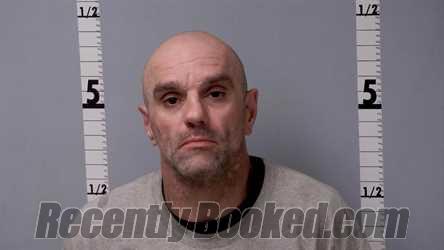 Recent Booking / Mugshot for KENNETH ROBERT LARMAN in Gratiot County ...