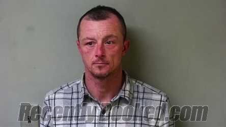 Recent Booking / Mugshot for Derek Allen Haddix in Hillsdale County ...