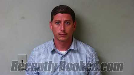 Recent Booking / Mugshot for Michael Parks Easterling in Hillsdale ...
