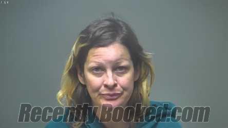 Recent Booking / Mugshot for JENNIFER CAROL KEETON in Isabella County ...